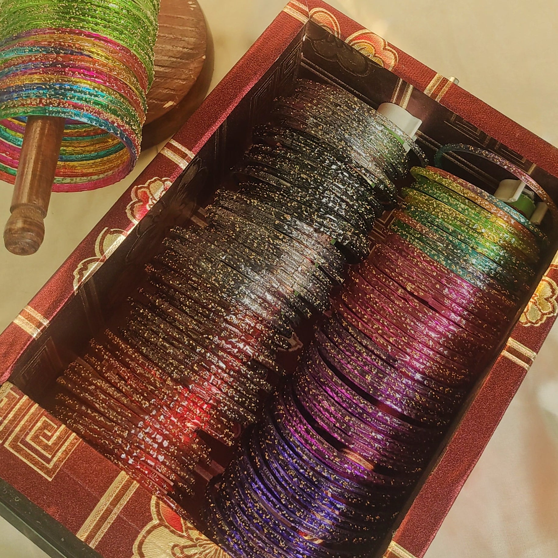 Pakistani raindrop glass bangles (12 piece/ one dozen) – Gulezar