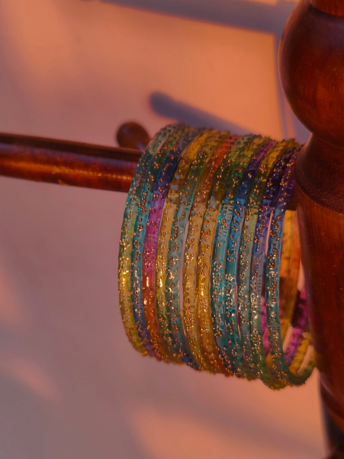 Pakistani raindrop glass bangles (12 piece/ one dozen) – Gulezar